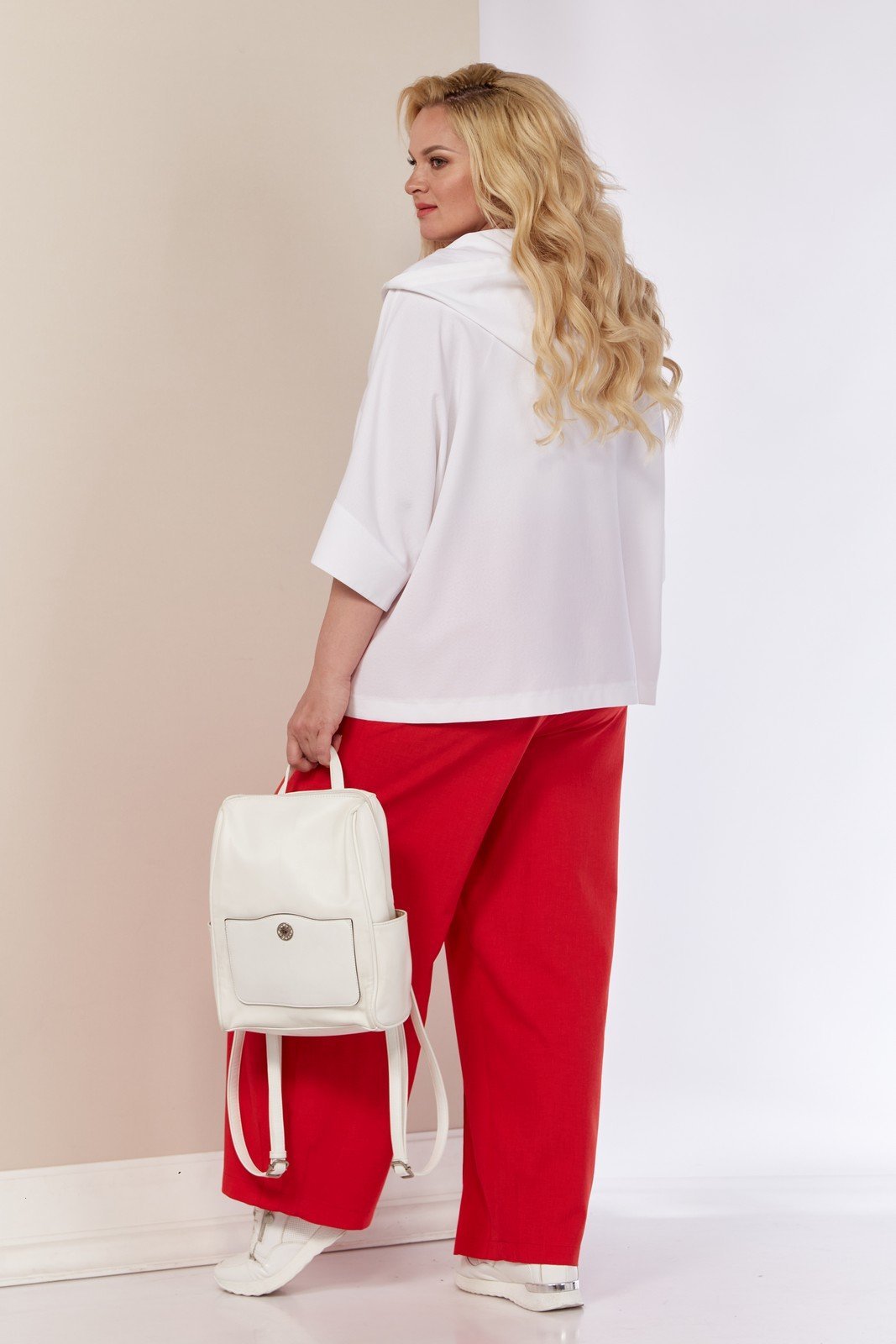 Костюм брючный 4057 белый + красный Shetti купить в интернет магазине | в наличии